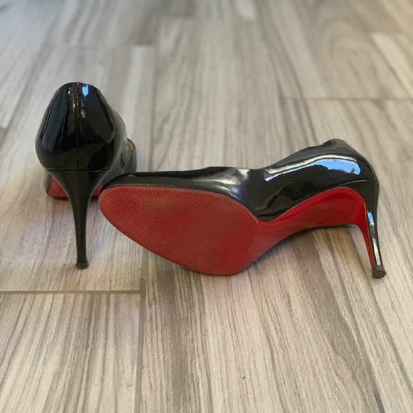 Christian Louboutin | Shoes | Christian Louboutin Classic Black Pumps ...
